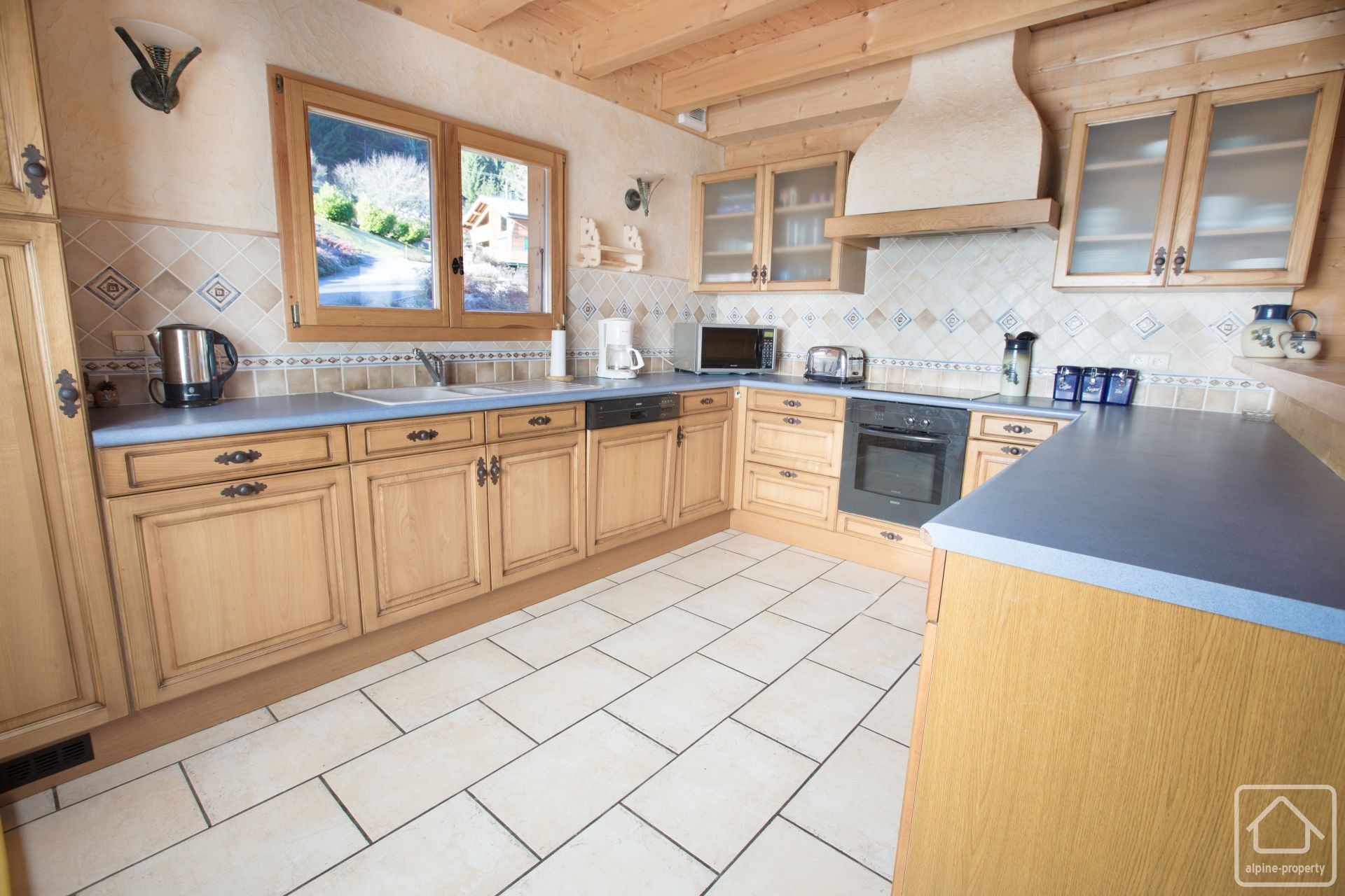 Chalet Praline - Alpine Property, Estate Agent in the French Alps